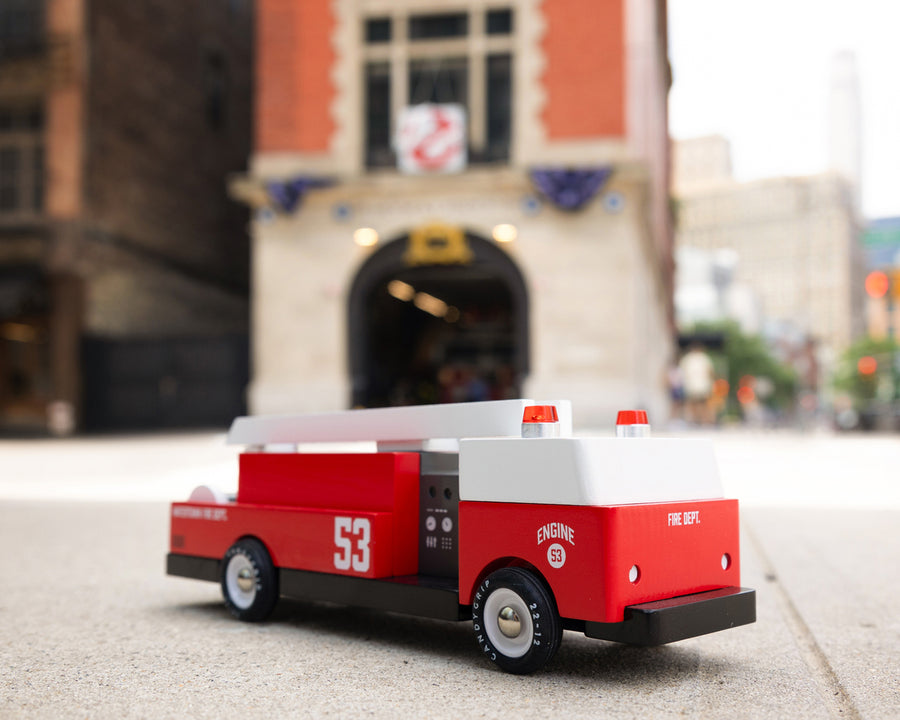 Candylab Big Red Fire Engine – Babipur