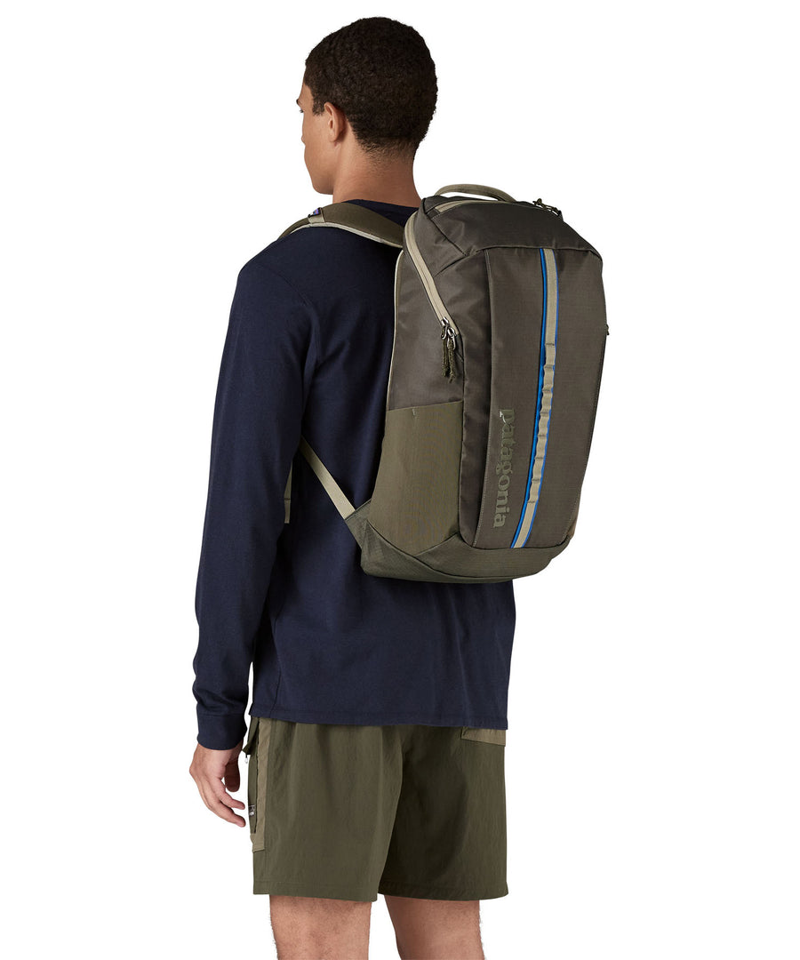 Patagonia Black Hole Pack 25L - Basin Green – Babipur
