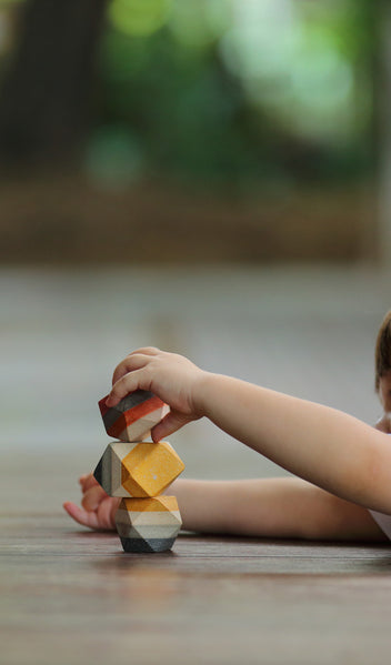 PlanToys Geo Stacking Rocks – Babipur